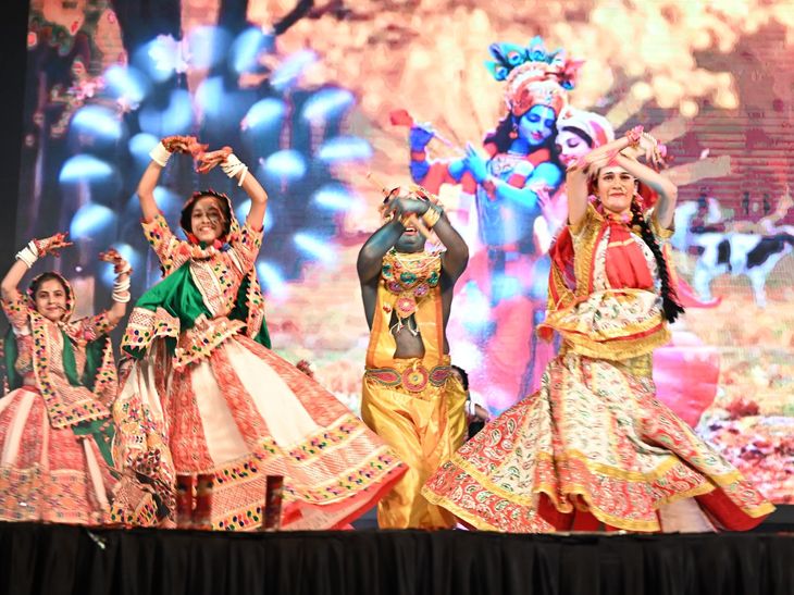 Grand Celebration of Rangtali Navratri Mahotsav 2024 at Sports Club ...