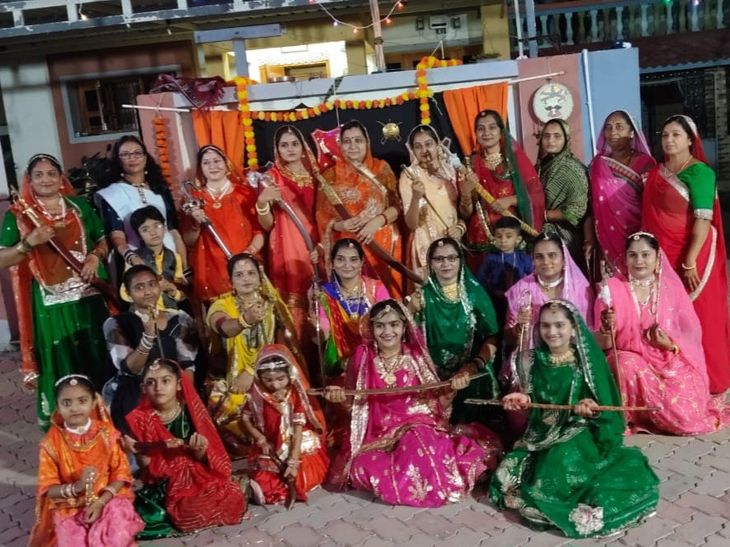 Dussehra festival was celebrated with pomp by the sisters of the Rajput ...