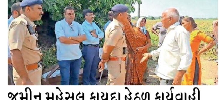 Government road opened at Meswan village of Keshod, pressure of 12 ...