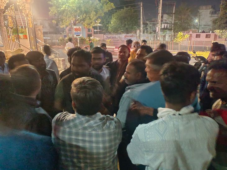 Trahimam of villagers burning the garbage of the dumping site