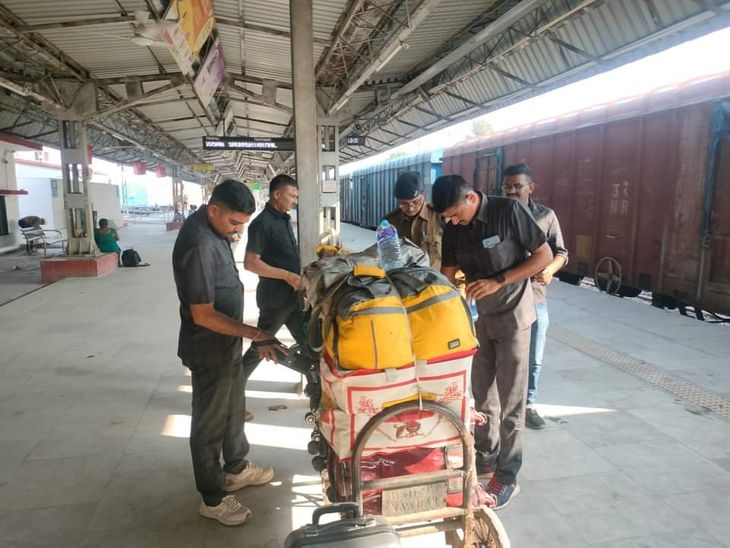 Bomb Detection and Diffusion Squad checking public places in Wankaner ...