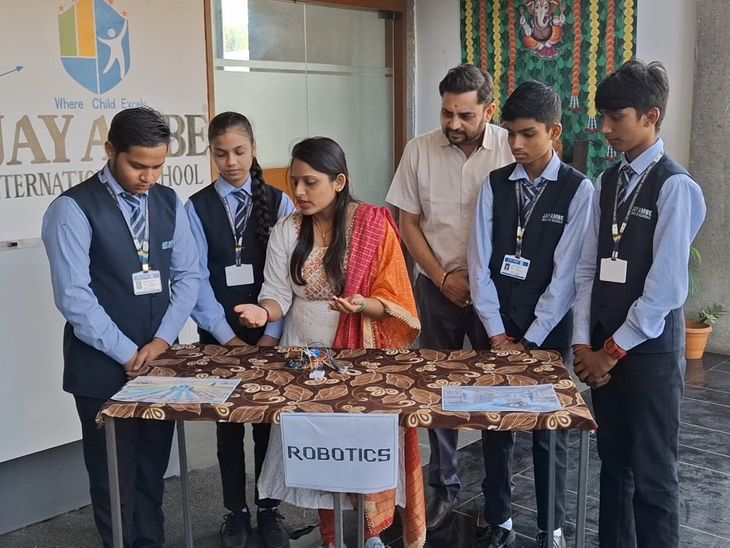 Students of Jai Ambe School created a robotic project with the help of ...