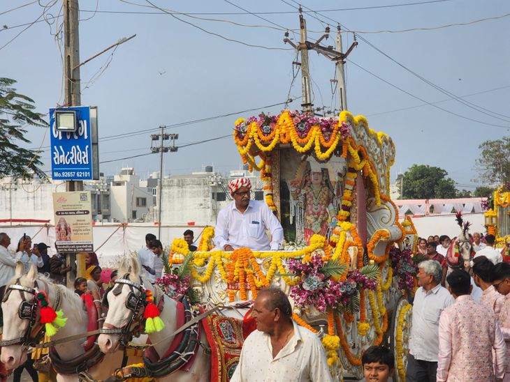 Grand organization of the Rath Yatra of Vishwambhari Mataji in Gondal ...