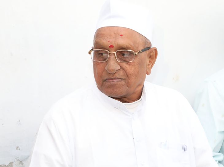 Senior VHP activist Vishnubhai Bhagat passes away at 81 | કડી VHPના ...