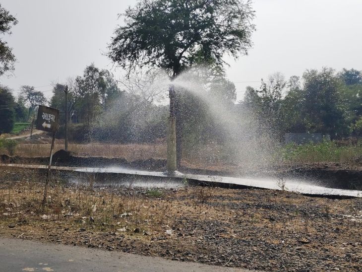 Water fountains exploded in Kunda village of Sanjeli, thousands of ...