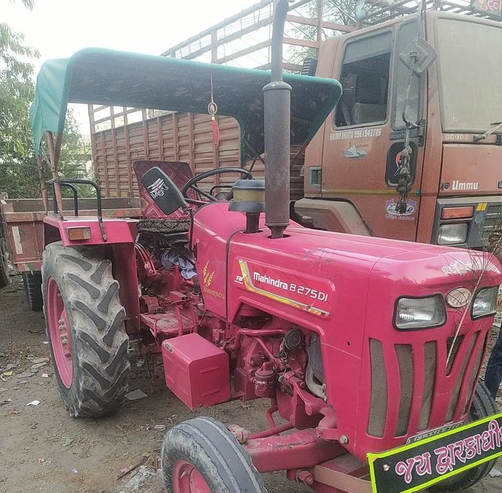 Raid on mining site on the banks of Mahi river in Sundalpura, two ...