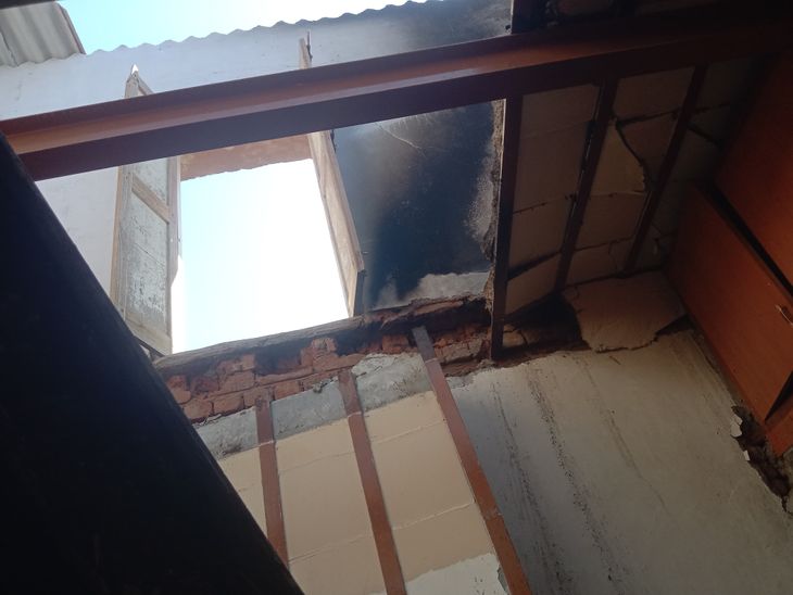 Horrific explosion after turning on gas stove with lighter | મહેસાણામાં ...