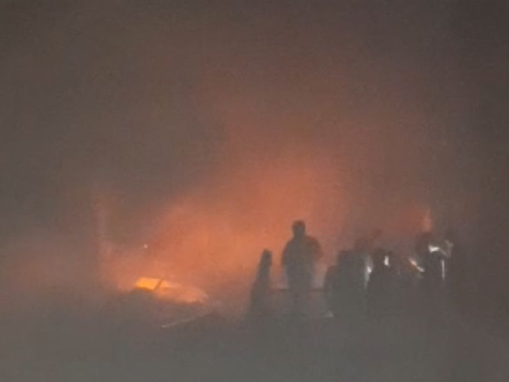 Massive fire breaks out in plastic godown in Chhatral GIDC