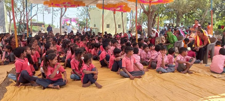 400 students from 5 village schools including Balamba worshipped their ...