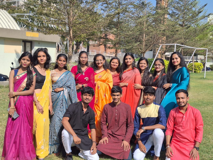 Colorful Day Celebration at Bhatni Swaminarayan Institute | ભાટની ...