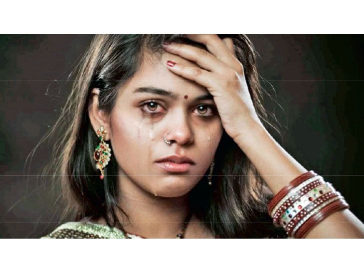 Four years have passed since Bhikhu and Indu's marriage, but Indu's lap ...