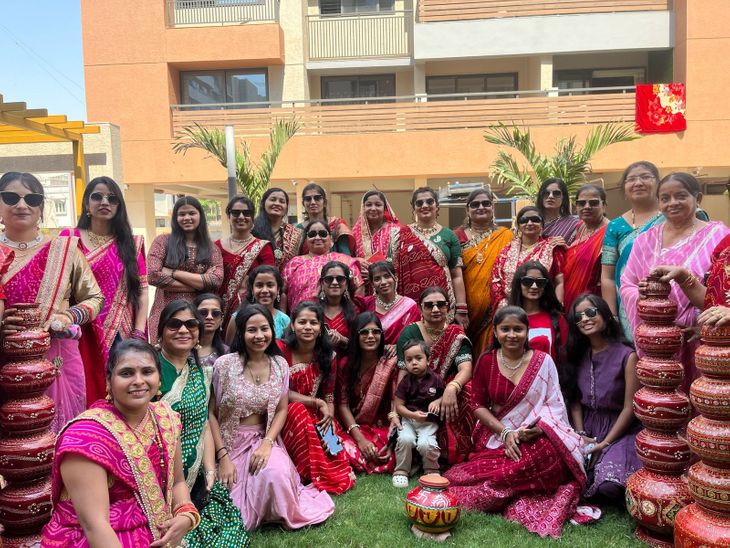 Gangaur celebrated traditionally by Maheshwari community in Naroda ...