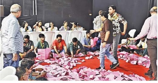 Varachha's new panel Navsarjan's defeat as well-known Saurashtrians ...