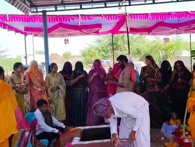 Celebration of Abhay Agiyaras in Jamada village of Tharad | થરાદના જમડા ...