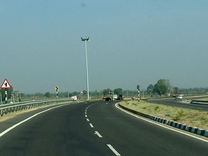 Vadodara's Sadhli-Segwa State Highway to be built from plastic waste ...