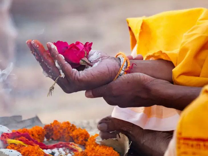 Importance of worshipping ancestors along with Sun Puja on Sunday and ...