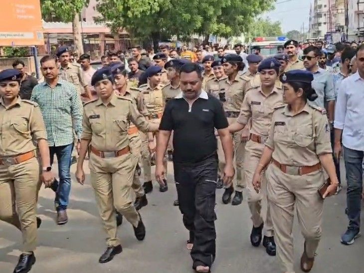 A brazen man molested a married woman. | માથાભારે શખ્સે પરિણીતાની છેડતી ...