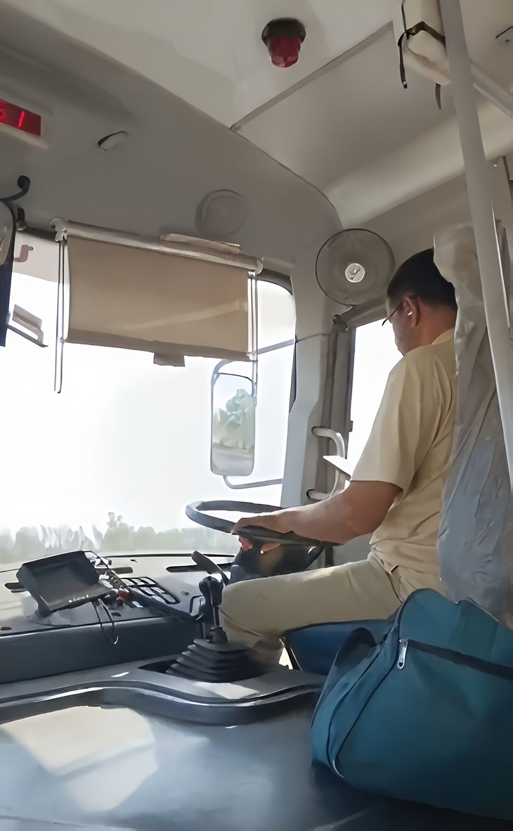 Outrage over bus driver caught watching video on mobile with one hand ...
