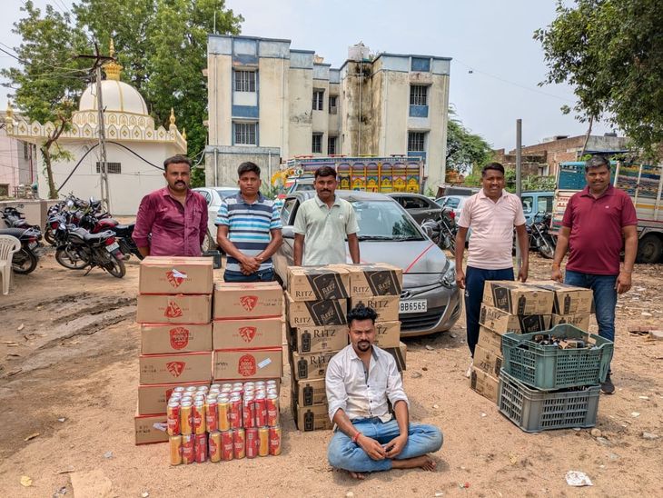 Pavi Jetpur Police Seize Foreign Liquor I20 Car Maheshbhai Vaskel Arrested