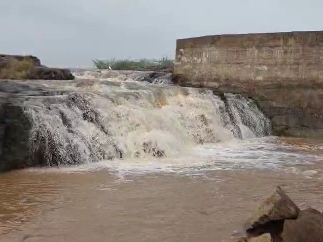 Botad Gadhada Heavy Rain Dam Rivers Overflow Kerala Sahastradhara ...