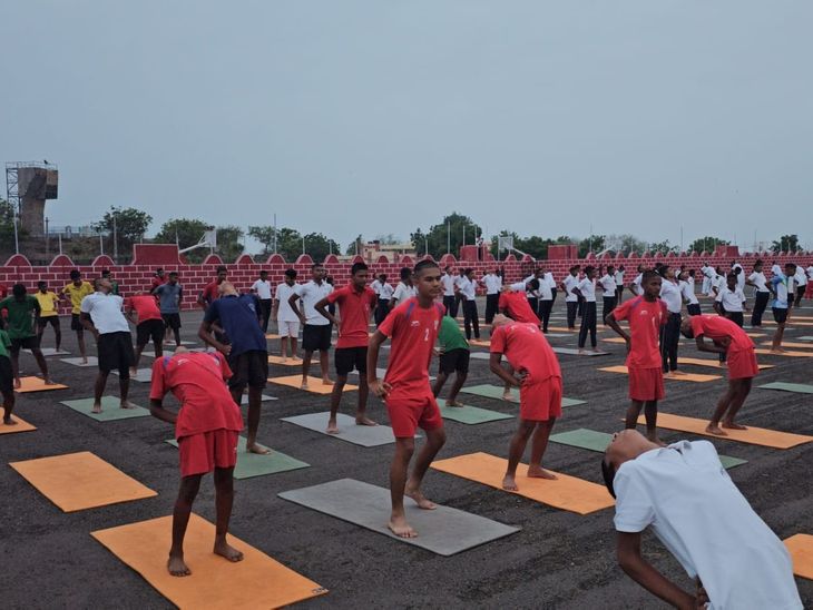International Yoga Day celebrated at Balachadi Sainik School | બાલાચડી ...