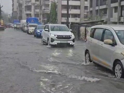 Vapi received 4 inches of rain in 2 hours from 8 am to 10 am, rivers ...