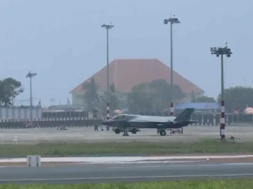 Technical fault in British fighter jet F-35B in Kerala