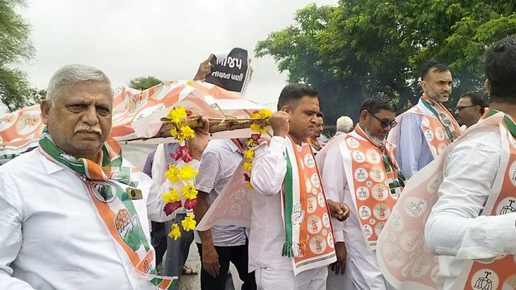 35-year-old bridge on Dhadhar river in Amod has been in disrepair for 5 ...