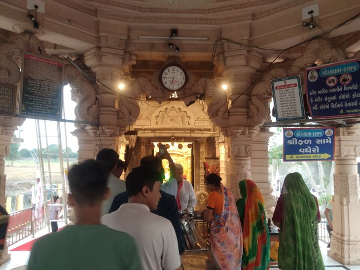 Unjha Dasaj Goga Maharaj Temple Shravan Sud Pancham Devotees Darshan ...