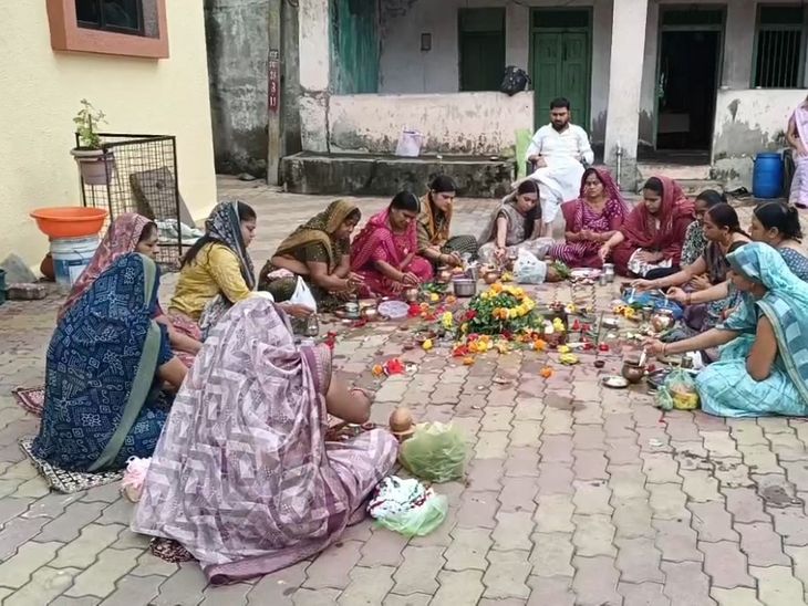 Shitala Satam Festival Shravan Month Gujarat Worship Health