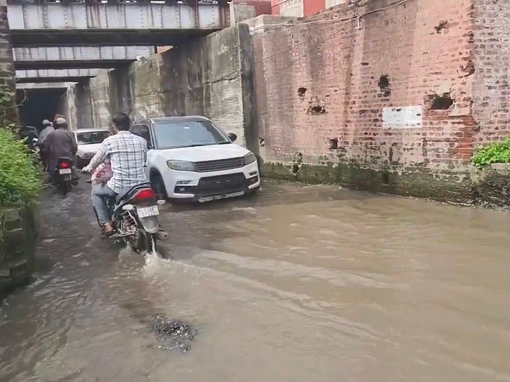 Godhra Underpass Waterlogging Issue | ગોધરા શહેરના સિગ્નલ ફળીયામાં ...