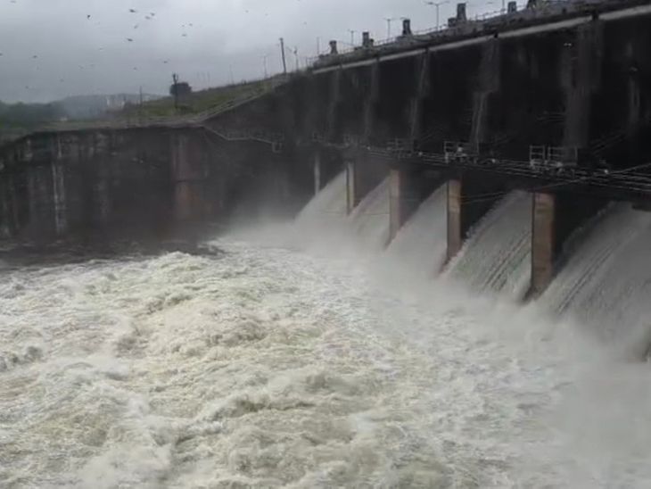 10500 cusecs of water released from Mazum Dam