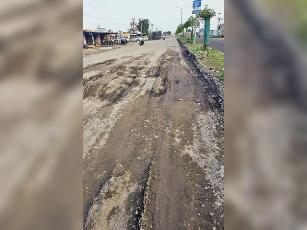 Potholes appeared everywhere on the highway.