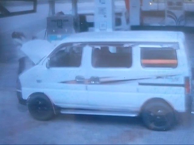 Eco-car theft in broad daylight in the city