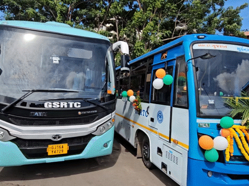 Gujarat ST Department Launches 40 New Buses in Surat; Transport ...