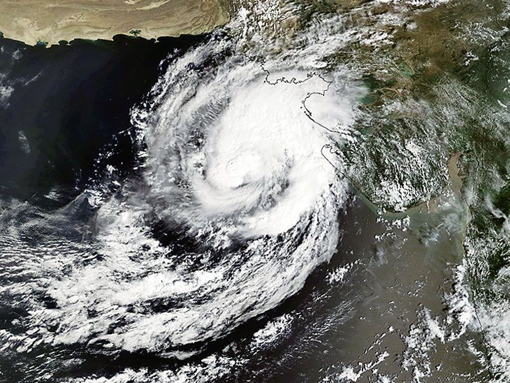 Cyclone 'Shakti' will intensify into a severe cyclonic storm in 24 ...