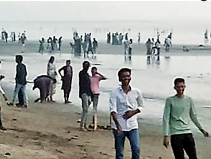 Nargol Beach overflows with over 50 thousand tourists within five days ...