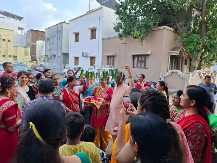 Tulsi wedding held at Maheshwar Mahadev Temple in Godhra | ગોધરાના ...