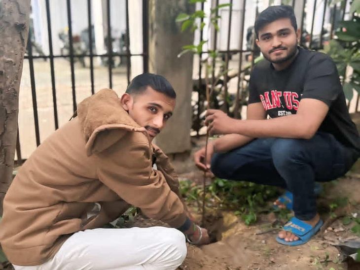 Vatsalya Seva Mitra Mandal Foundation Day Celebrated; 11 Tree ...