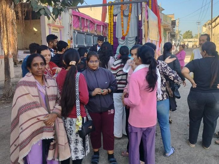 Bagasara Lohana Samaj Padyatri Sangh Departs Virpur; Jalaram Bapa Visit ...