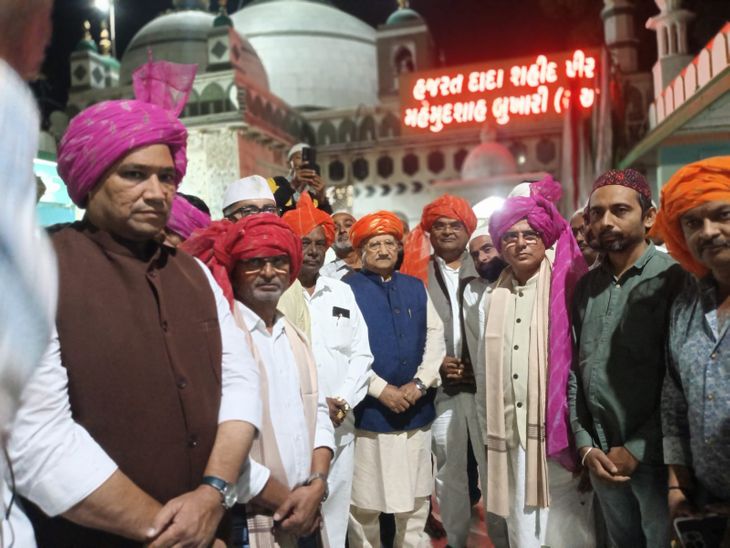 Bhupendrasinh Chudasama Visit Bhadiyad Dargah Photos; Offer Chadar ...