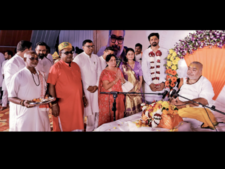 Audiences thronged the Pothi Yatra, the storyteller from Khergam ...