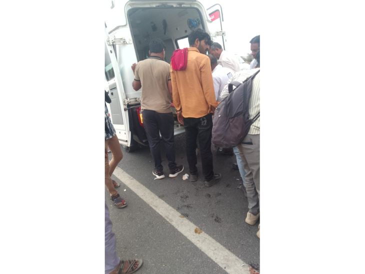 Thangarh Accident: Two Youths Injured, One Critical | Bike-Eco Collision
