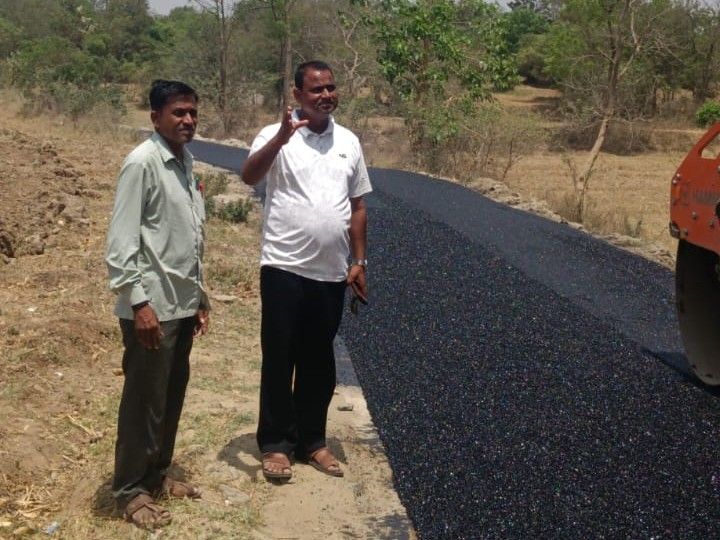 Dhaneshwar-Undwa Road Fails in 6 Months; Locals Protest Contractor