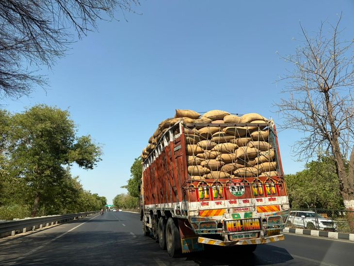 Risk of accident due to truck driver's negligence on SG Highway