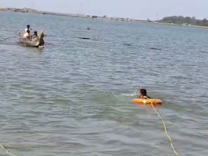 Mama Bhanij Drown in Narmada River, Bharuch