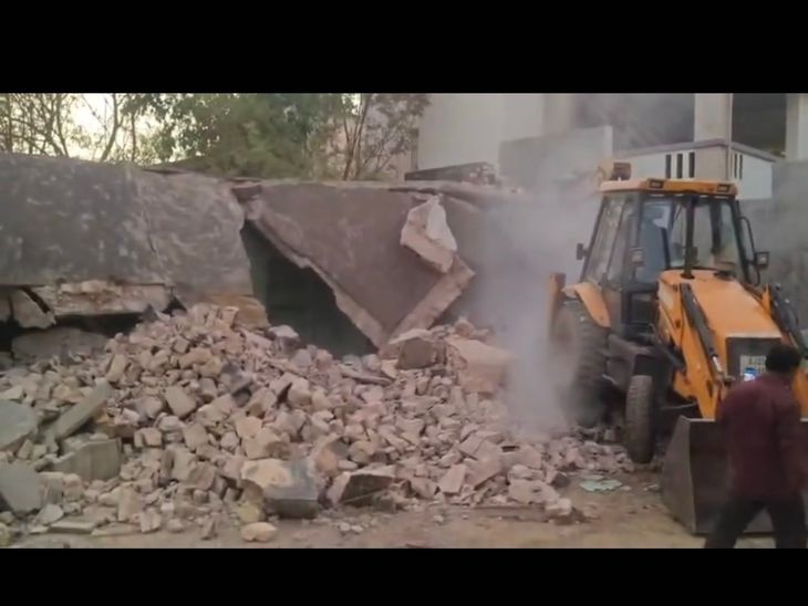 Surendranagar Demolishes 64 Dangerous Buildings | Civic Action Begins