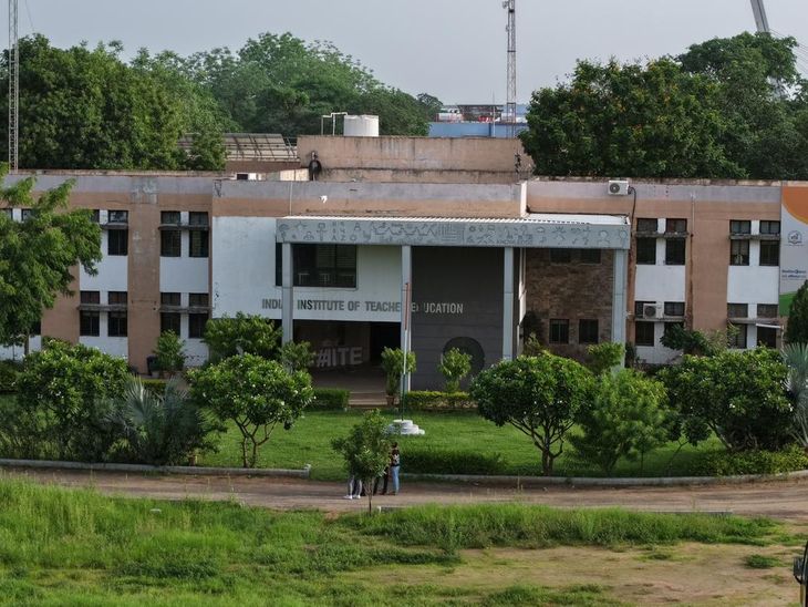 IITE Gandhinagar Launches 7 New Schools: AI & Philosophy Education