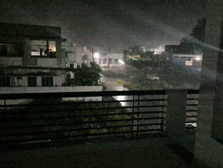 Dhansura Rain & Power Outage; Cold Weather Grips Area