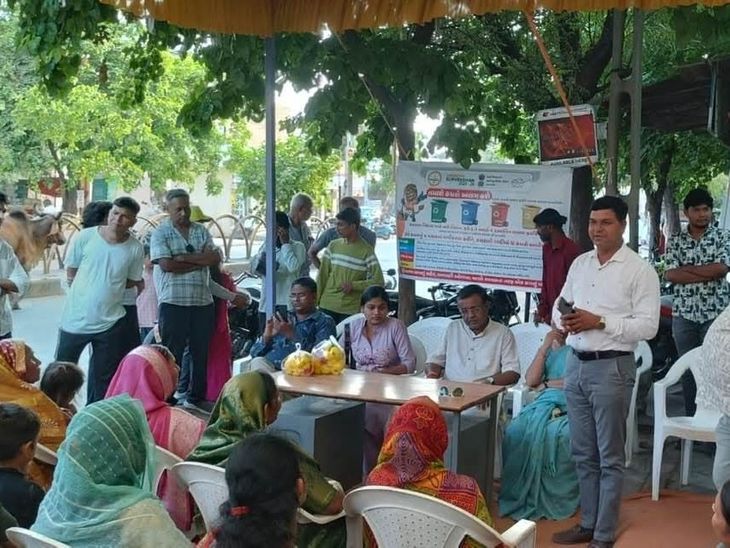 Surendranagar Corporators Honor Retired Sanitation Workers | Ward 9